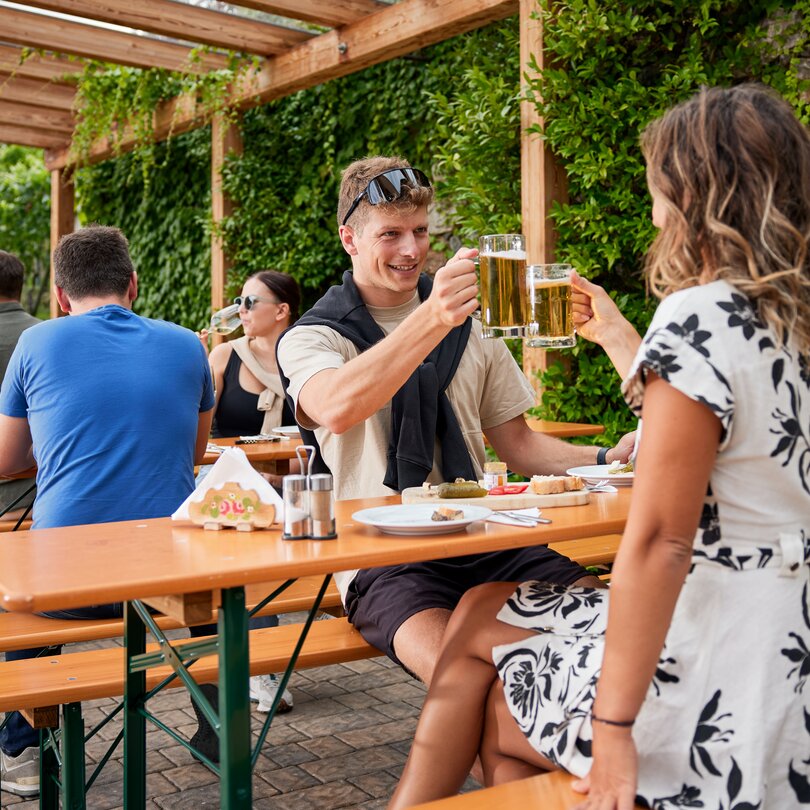 Buy Beer Garden Table Sets Directly from the Manufacturer